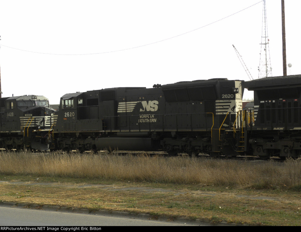 NS FLARED SD70M